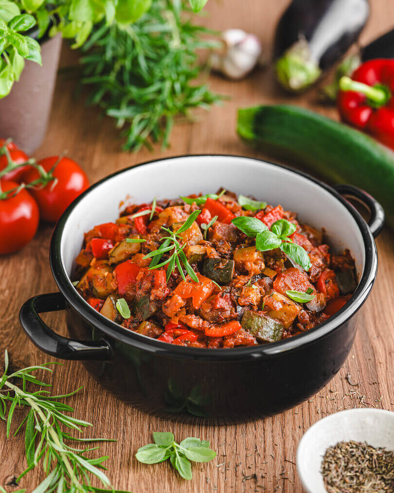 Zucchini-Pasta – schnell, cremig, mit Feta & Frischkäse